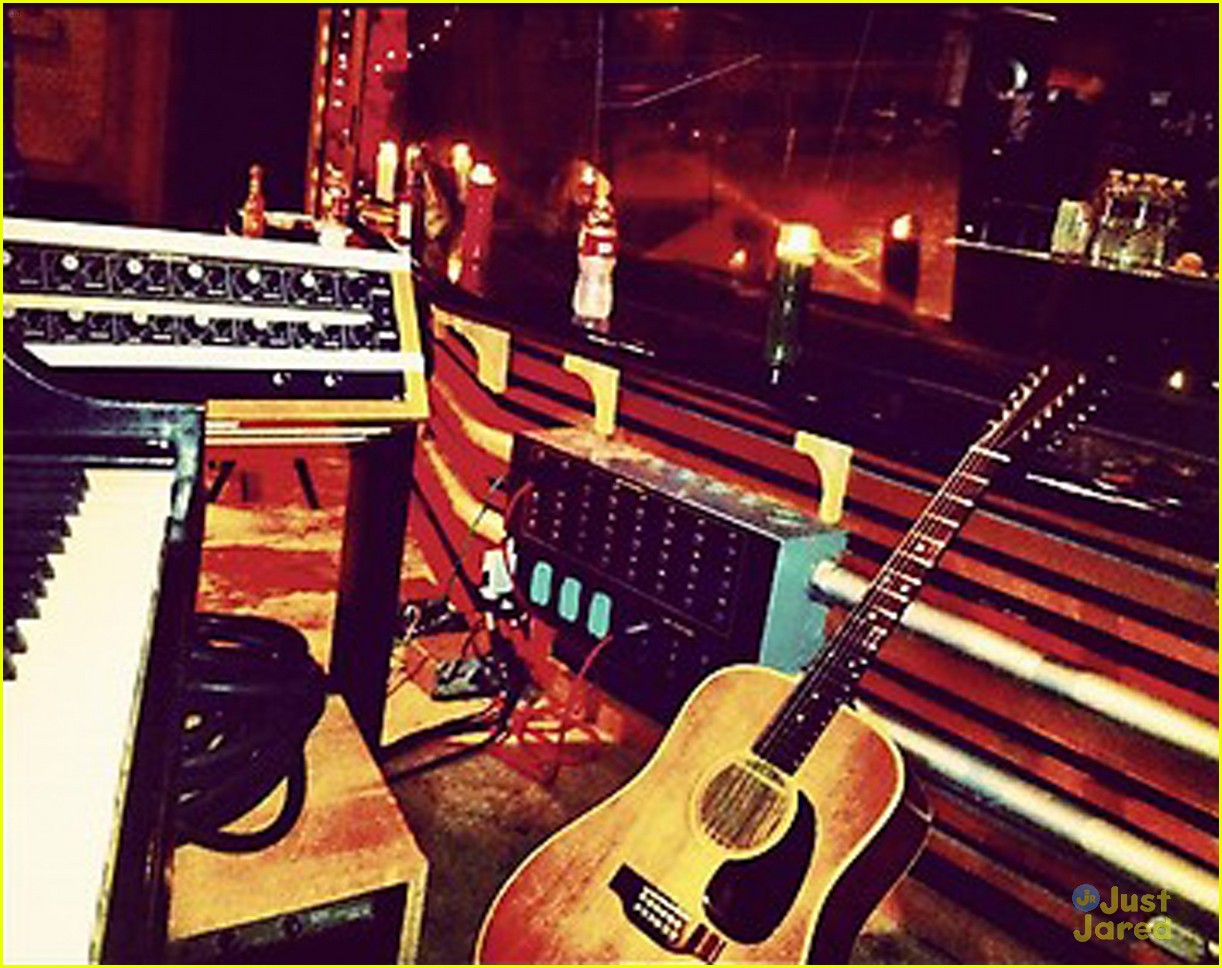 Nick Jonas: Jonas Brothers Lyrics Revealed! | Photo 492271 - Photo ...