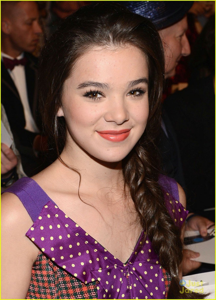 Hailee Steinfeld: Marc Jacobs Braided Beauty | Photo 493876 - Photo ...