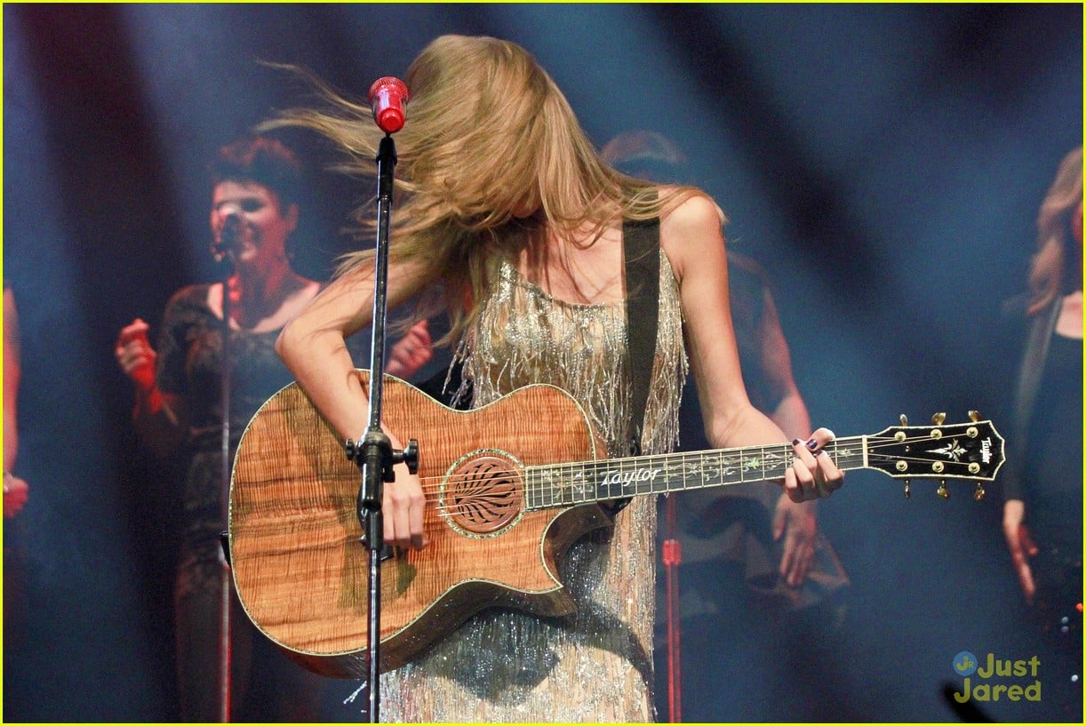 Taylor Swift: Concert in Rio | Photo 495169 - Photo Gallery | Just ...