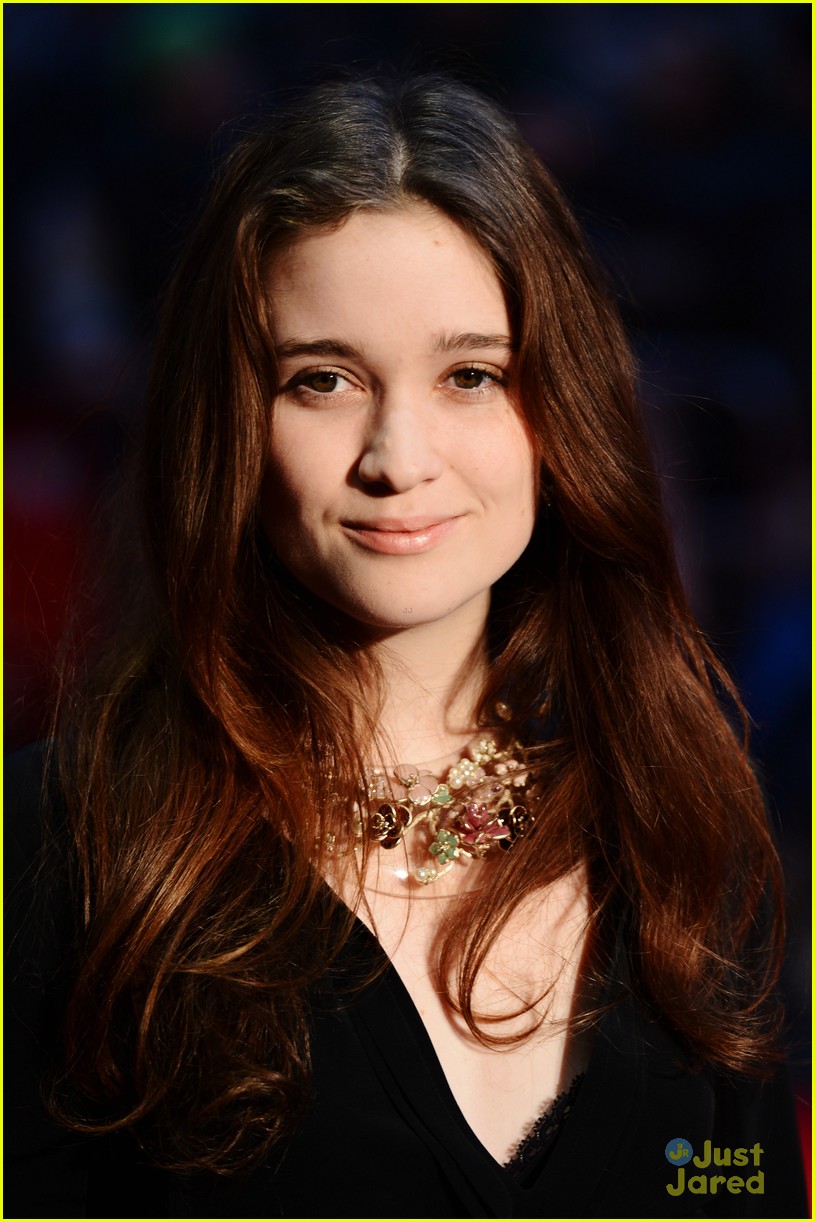 Alice Englert Premieres 'Ginger & Rosa' in London | Photo 502063 ...