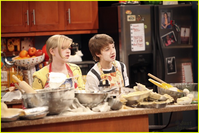 Sierra McCormick & Jake Short: Detective Duo on 'ANT Farm' | Photo ...