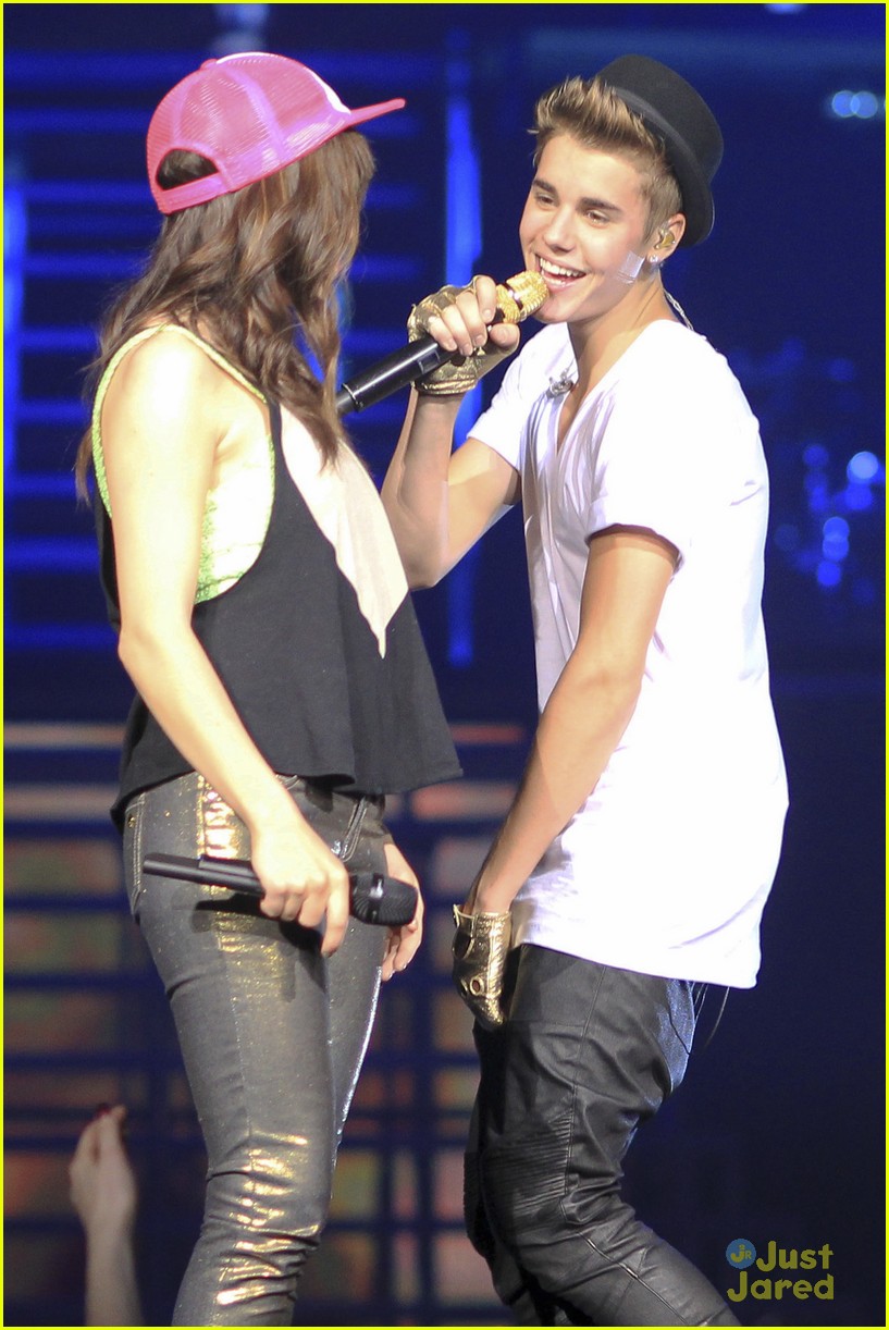 Justin Bieber: 'Beauty And A Beat' Sets Vevo Record! | Photo 503083 ...