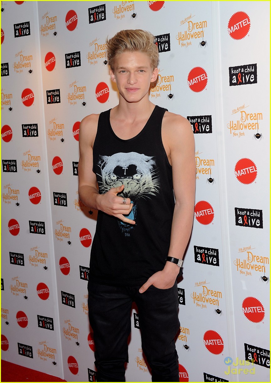 Cody Simpson: Dream Halloween in NYC | Photo 504463 - Photo Gallery ...