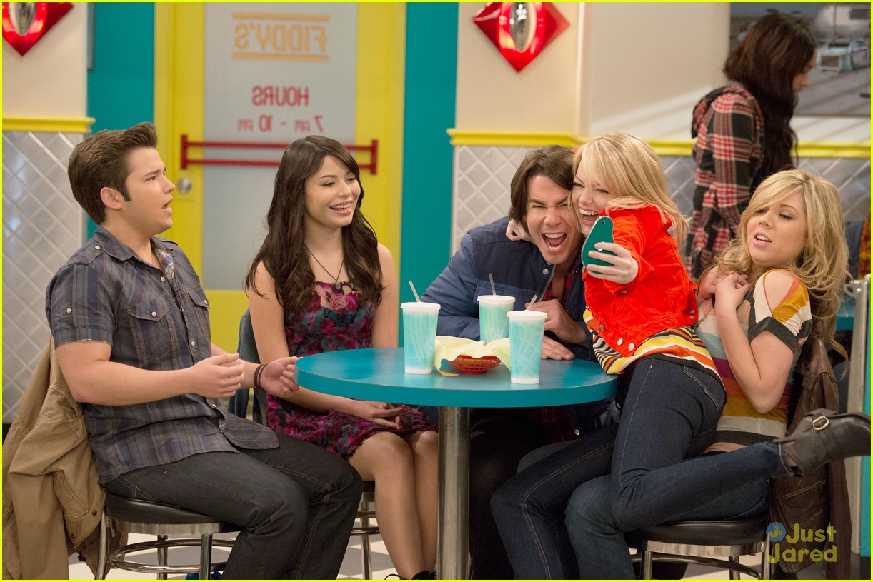 Emma Stone On Icarly First Look Photo 502398 Photo Gallery Just Jared Jr