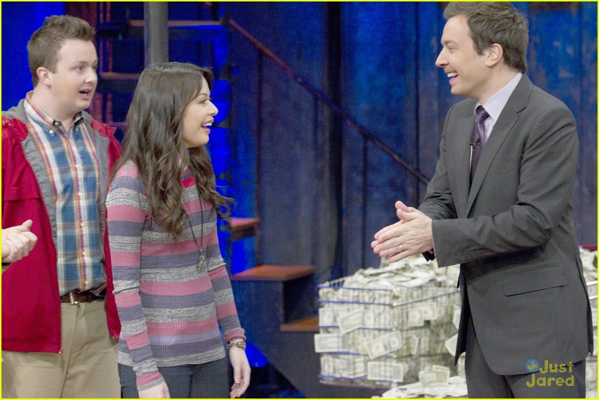 iCarly Shocks America; Premieres October 6th! | Photo 499921 - Photo ...