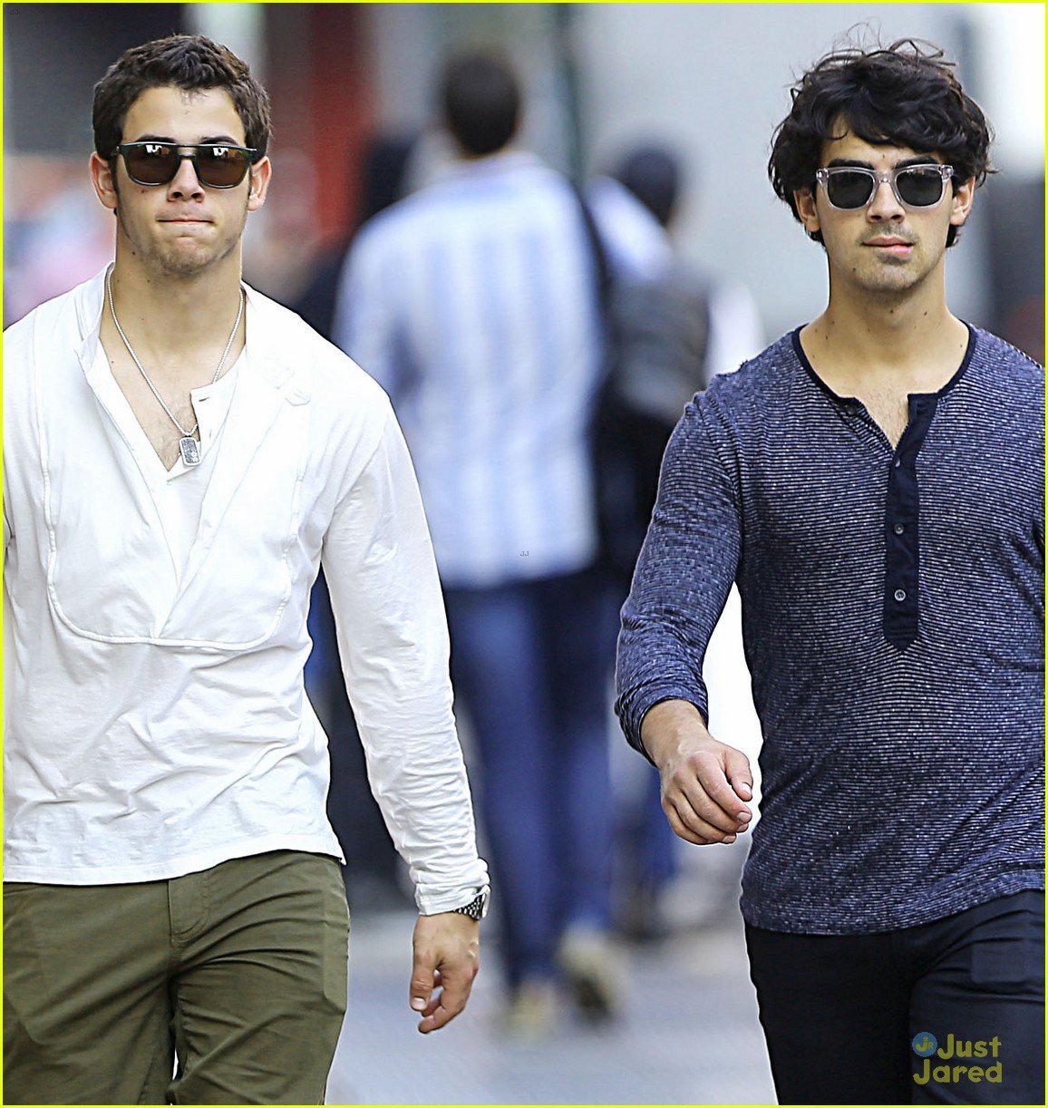 Joe Jonas & Nick Jonas: Brotherly Love in NYC! | Photo 500336 - Photo ...