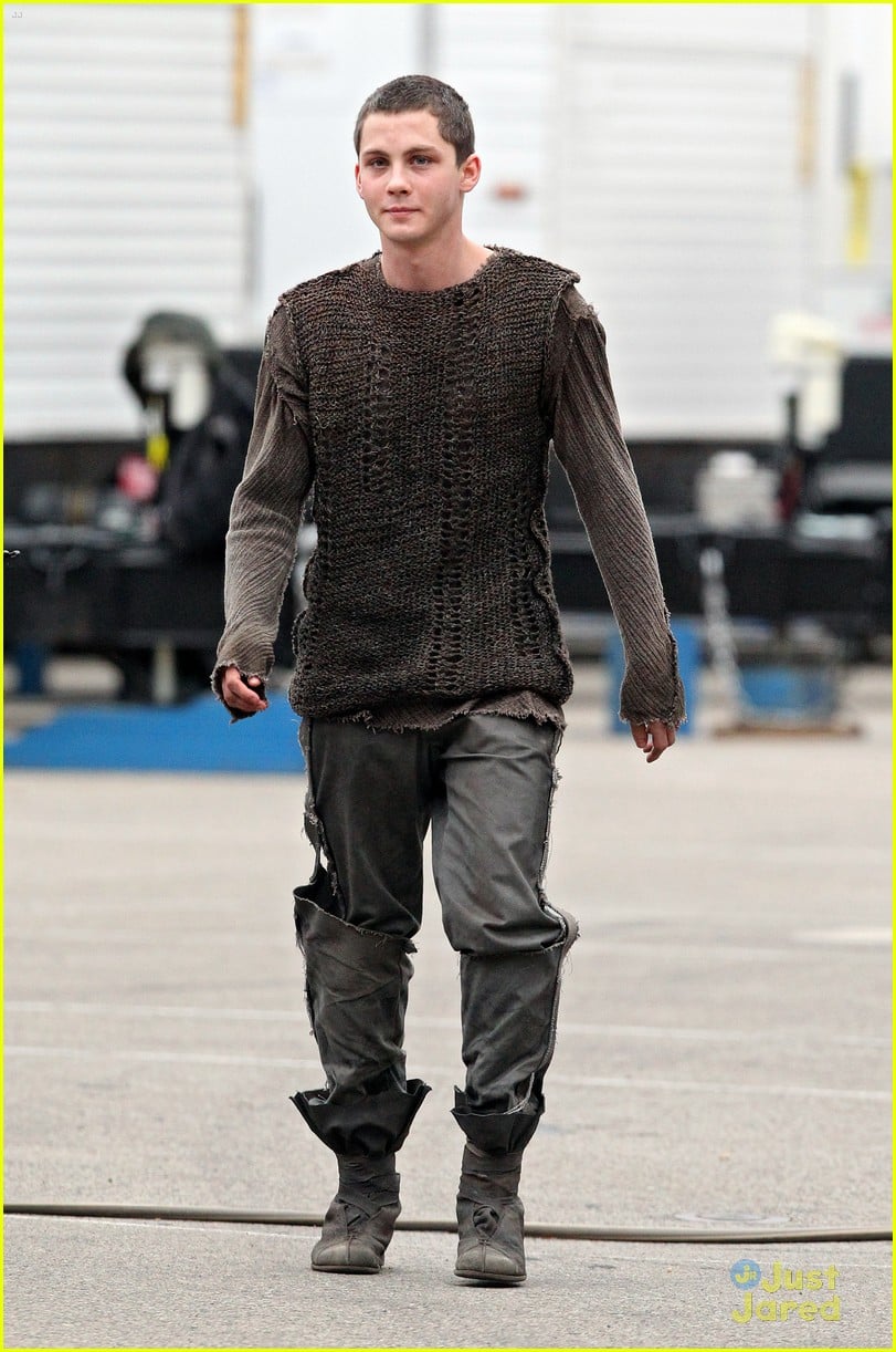 Logan Lerman: 'Bluff's with Josh Hutcherson? | Photo 506247 - Photo ...