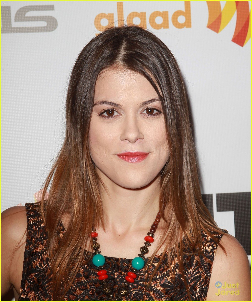 Lindsey Shaw: The Liars Can 'Trust Paige' | Photo 501336 - Photo ...
