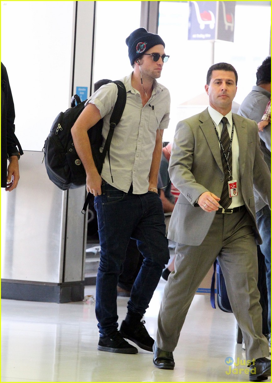 Robert Pattinson: See Ya, Sydney | Photo 505434 - Photo Gallery | Just ...