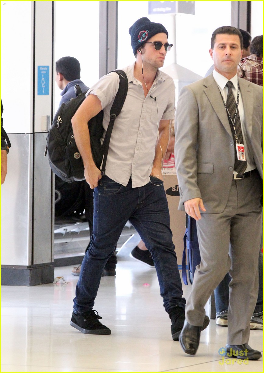Robert Pattinson: See Ya, Sydney | Photo 505439 - Photo Gallery | Just ...