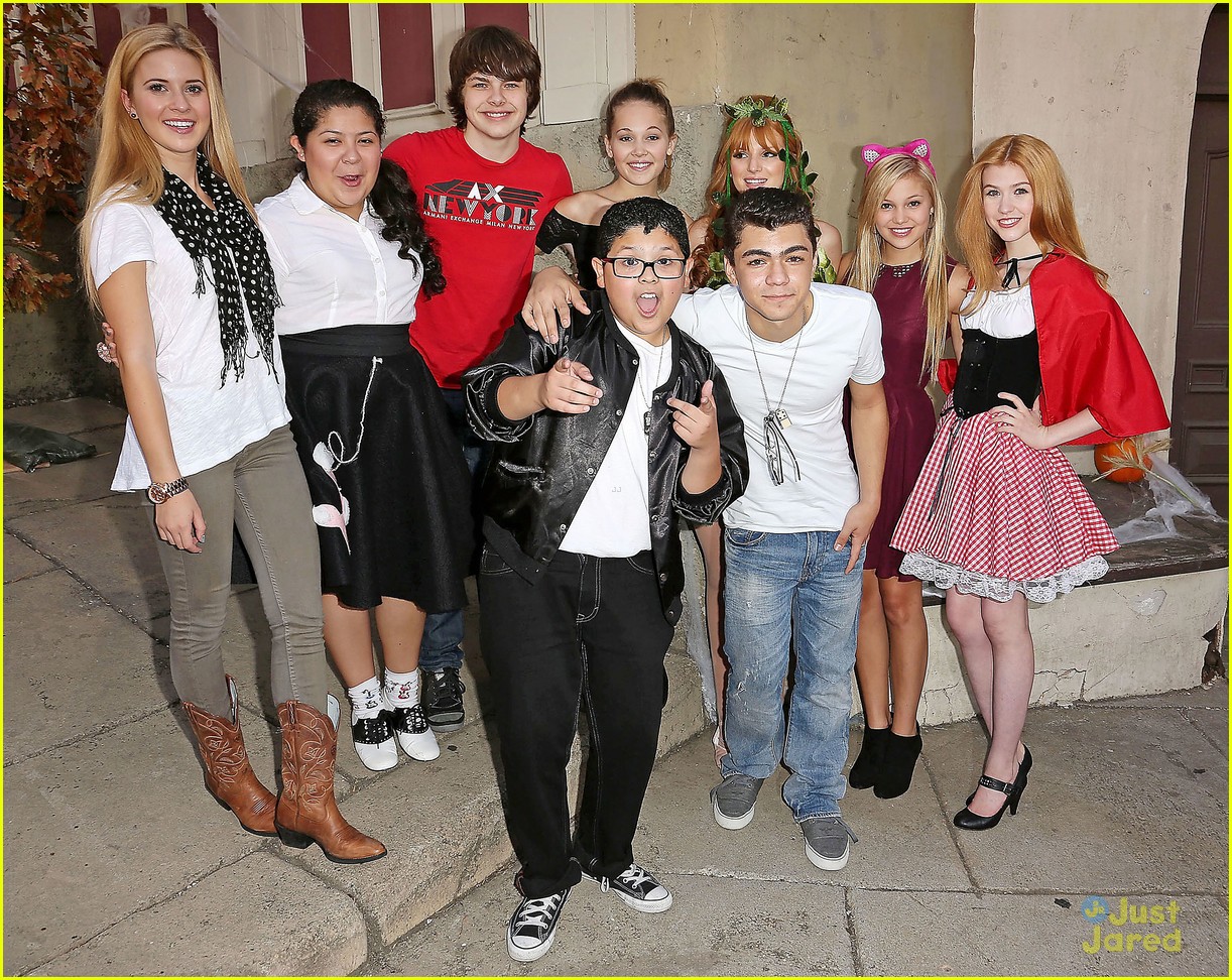 Laura List's Instagram, Twitter & Facebook on IDCrawl