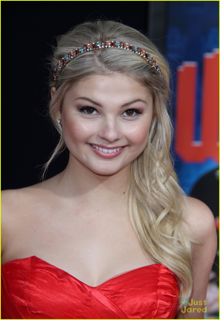 Full Sized Photo of stefanie scott wreck it premiere 02 | Stefanie ...