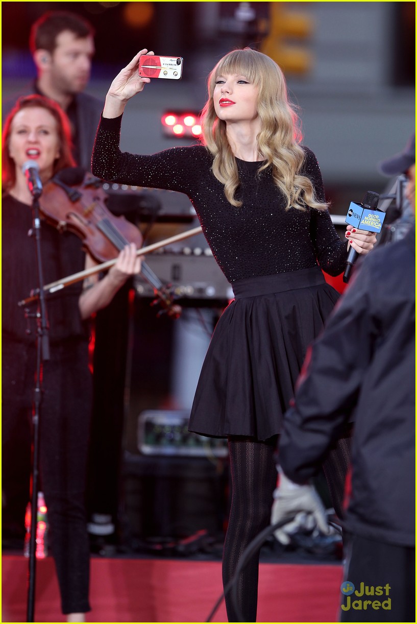 Taylor Swift: GMA Concert Pics! | Photo 504924 - Photo Gallery | Just ...