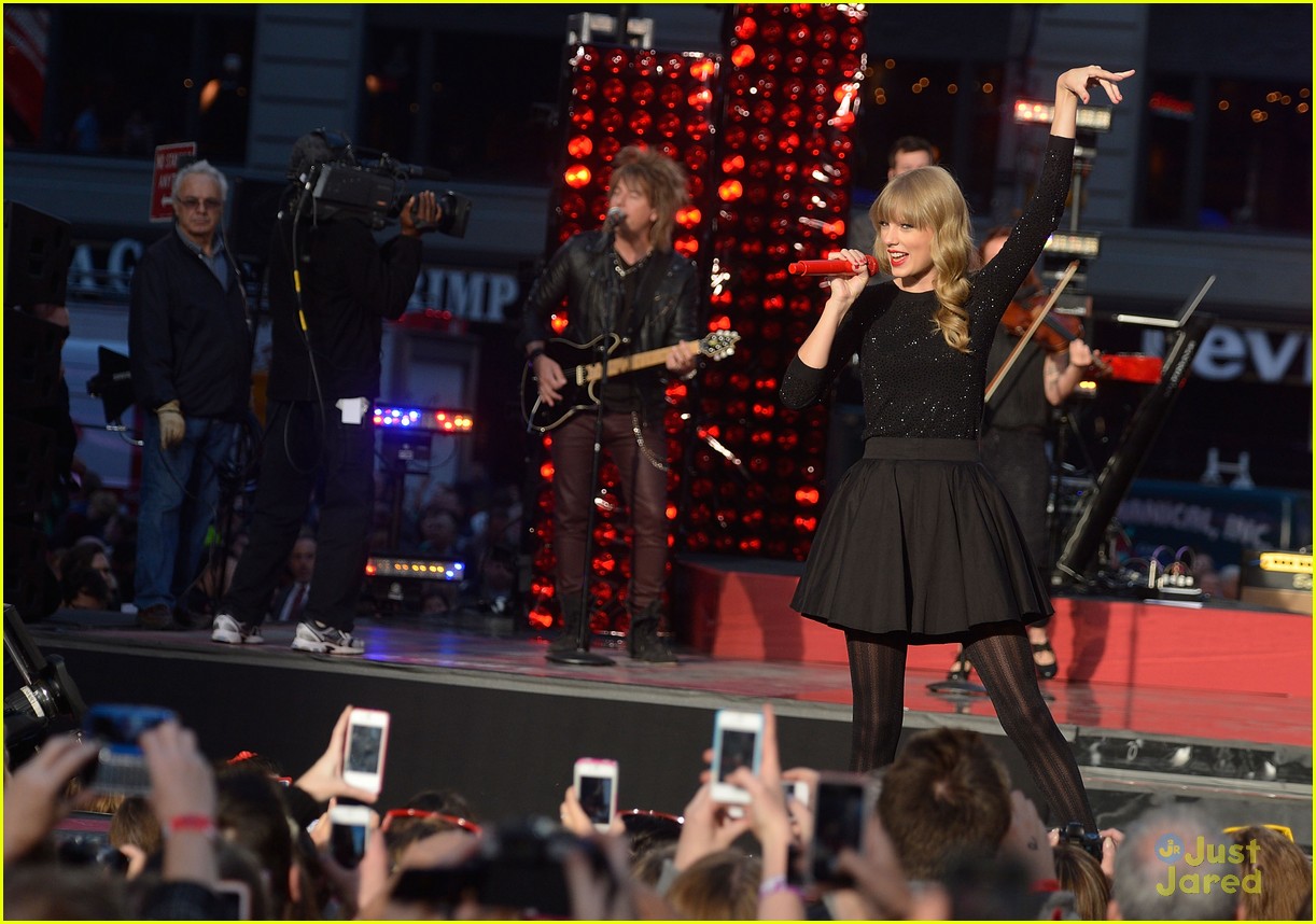 Taylor Swift: GMA Concert Pics! | Photo 504928 - Photo Gallery | Just ...