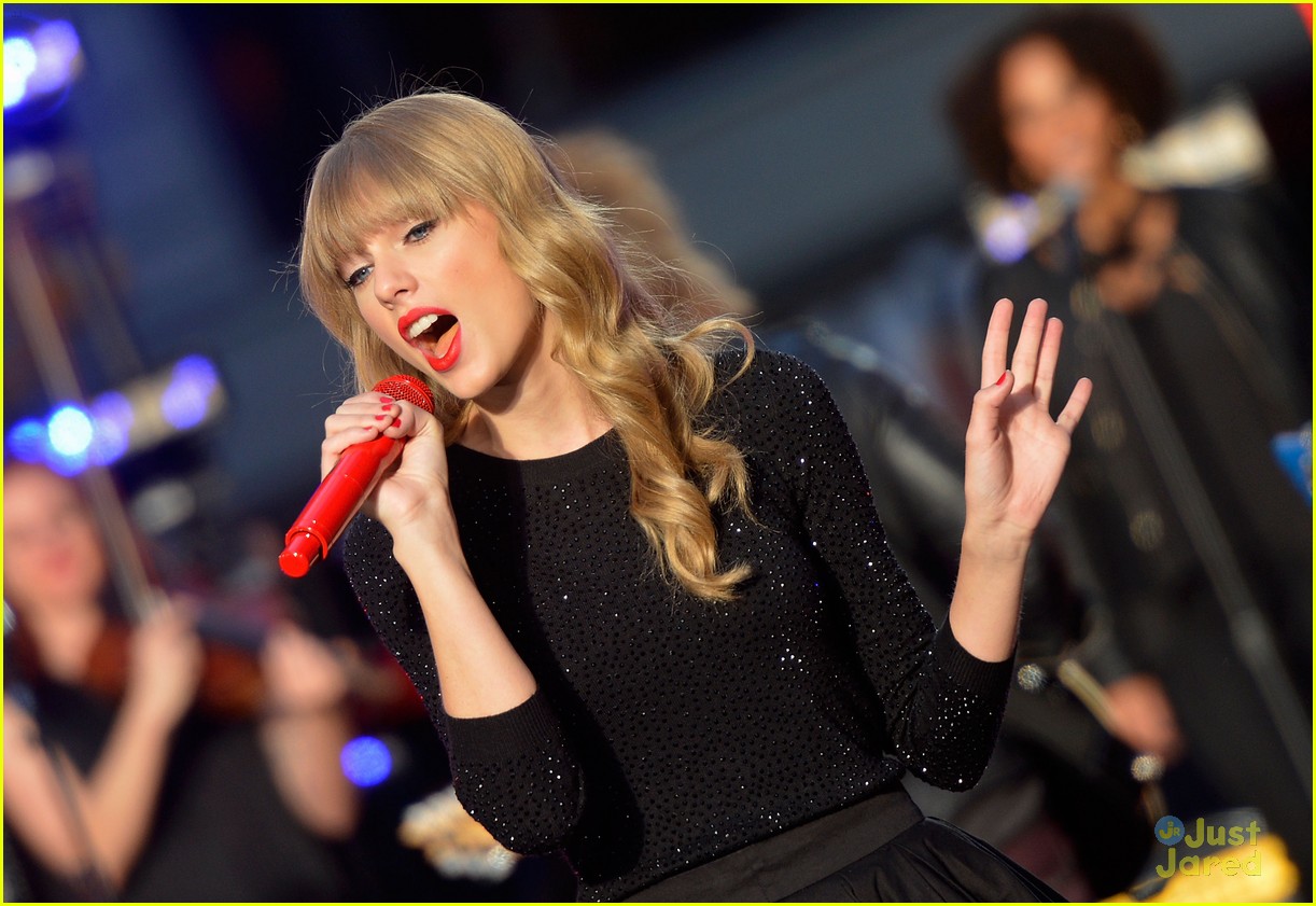 Taylor Swift: GMA Concert Pics! | Photo 504939 - Photo Gallery | Just ...