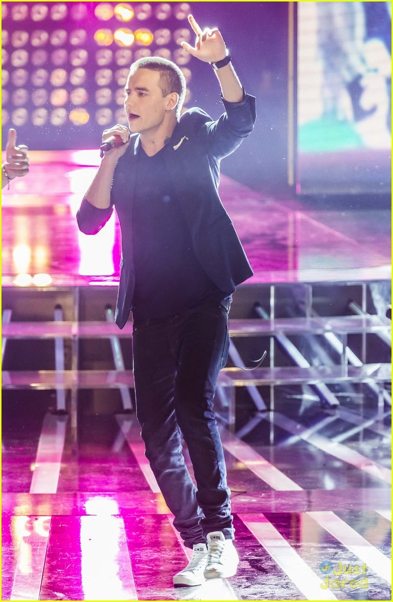One Direction Perform on 'X Factor Italy'! | Photo 507185 - Photo ...
