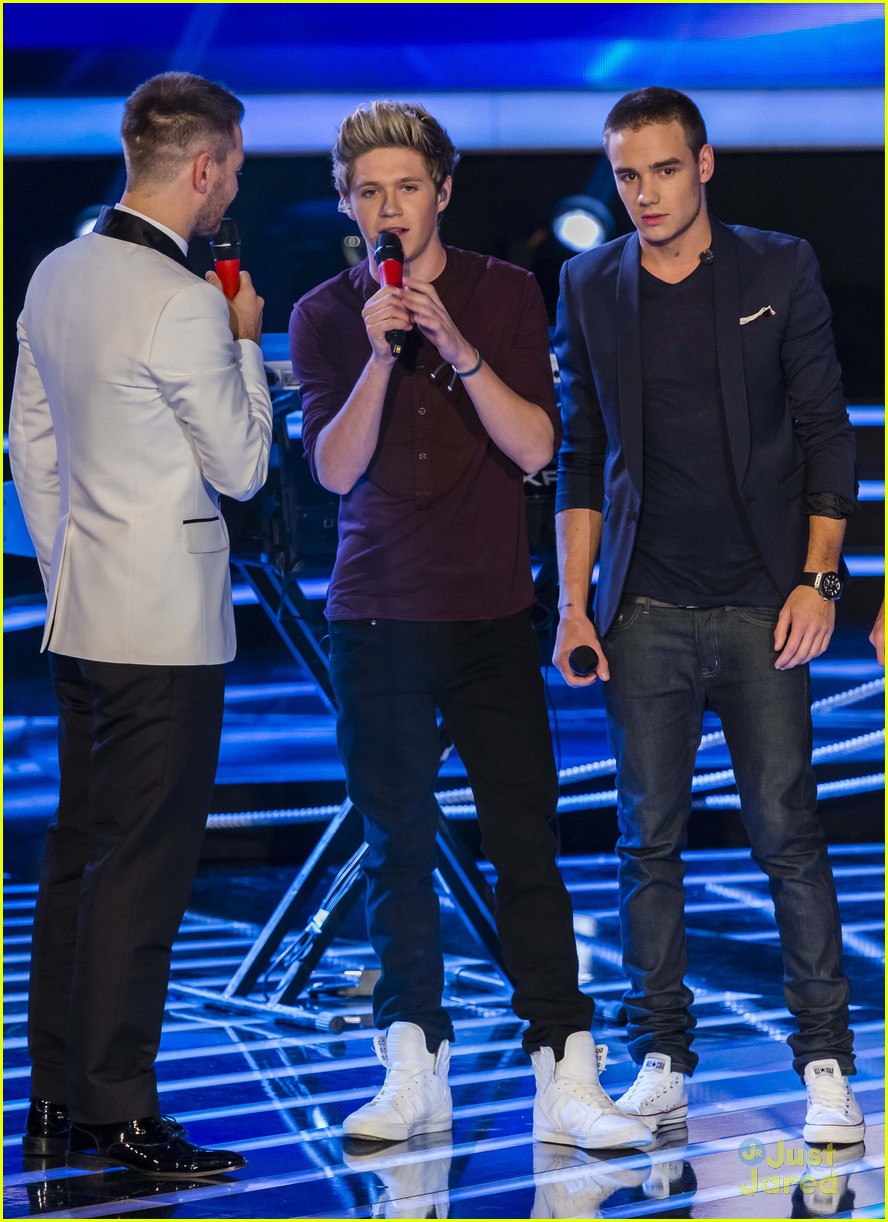 One Direction Perform on 'X Factor Italy'! | Photo 507209 - Photo ...