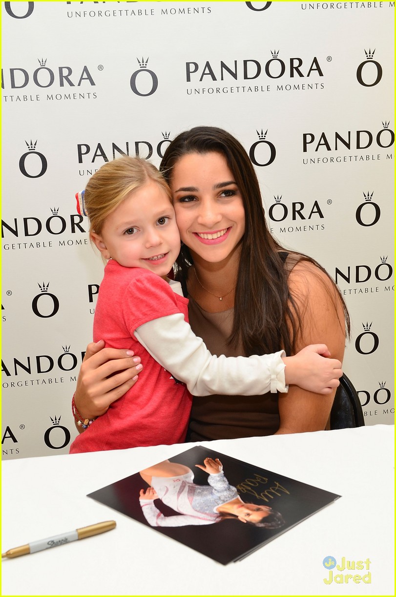 Aly Raisman: 'Pandora' Meet & Greet in Pennsylvania | Photo 508702 ...