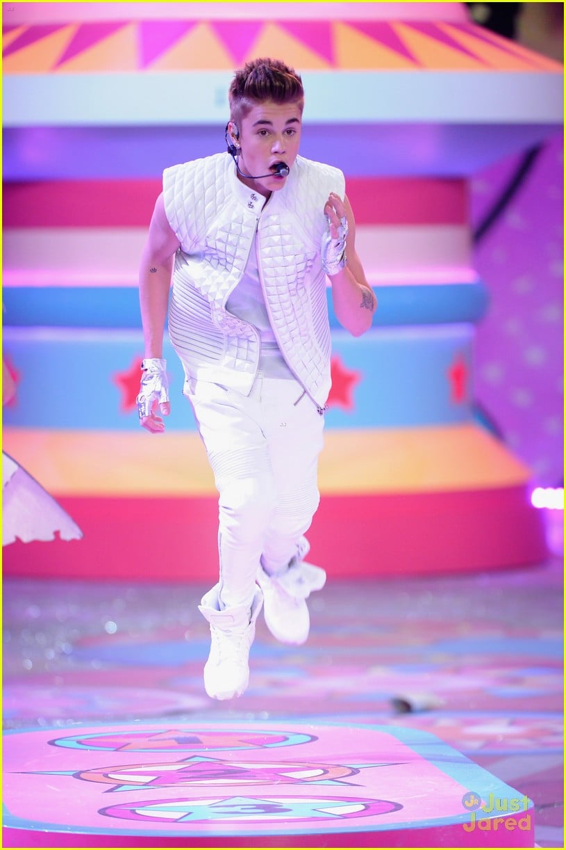 Justin Bieber: Victoria's Secret Fashion Show Performer! | Photo 508245 ...
