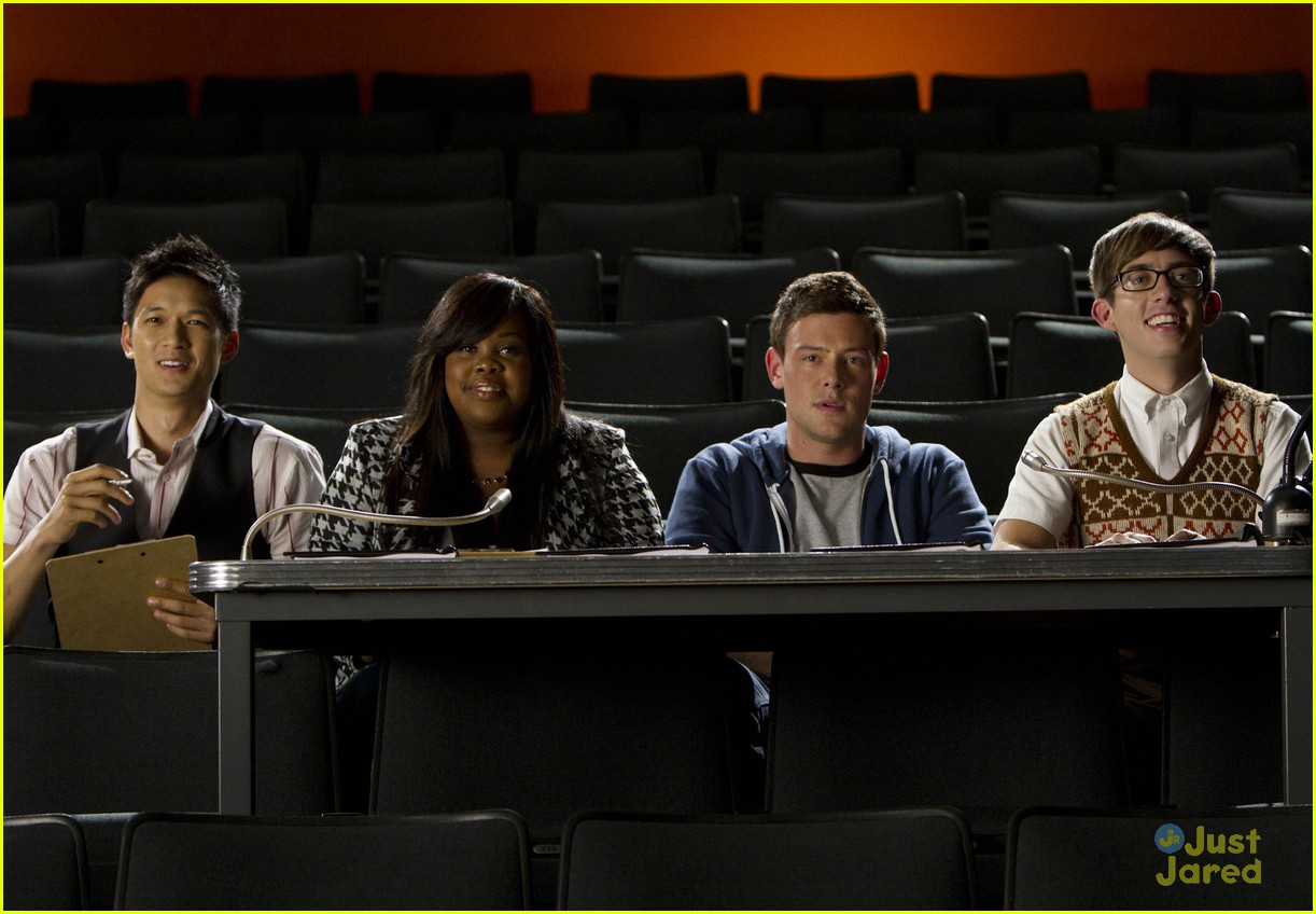 Amber Riley & Harry Shum Jr: Hand Jive on 'Glee'! | Photo 507625 ...