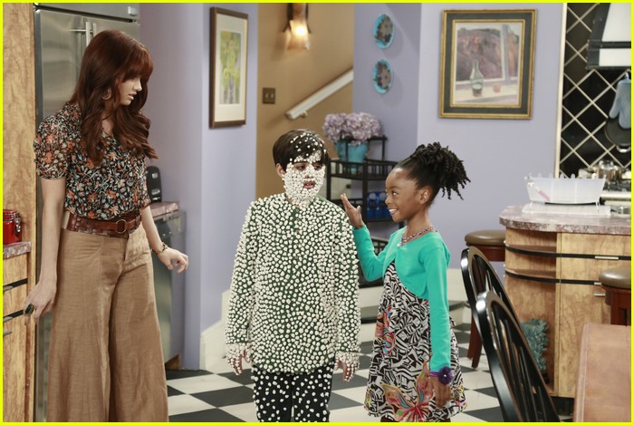 Karan Brar Makes 'Girl' Friends on 'Jessie' | Photo 506975 - Photo ...