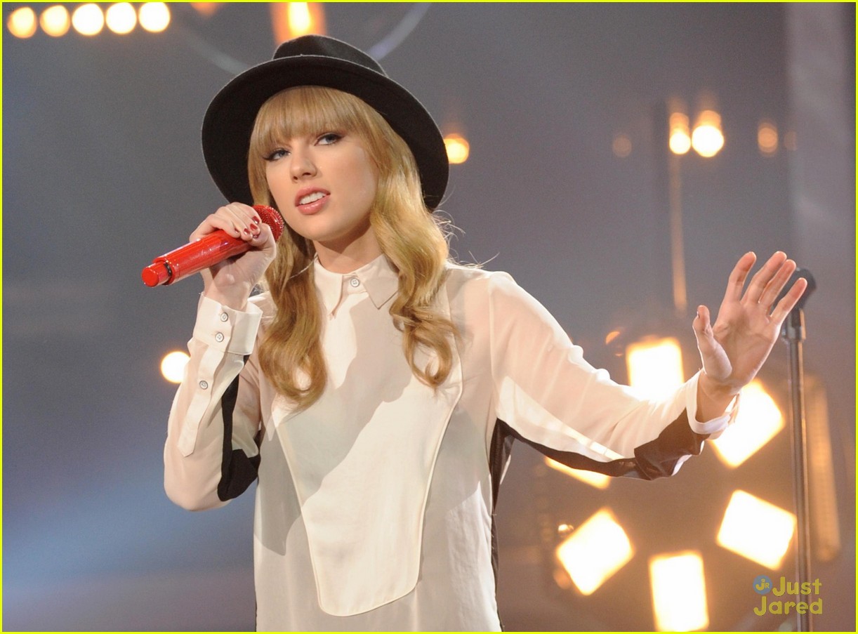 Full Sized Photo of taylor swift x factor usa 01 | Taylor Swift: 'State ...