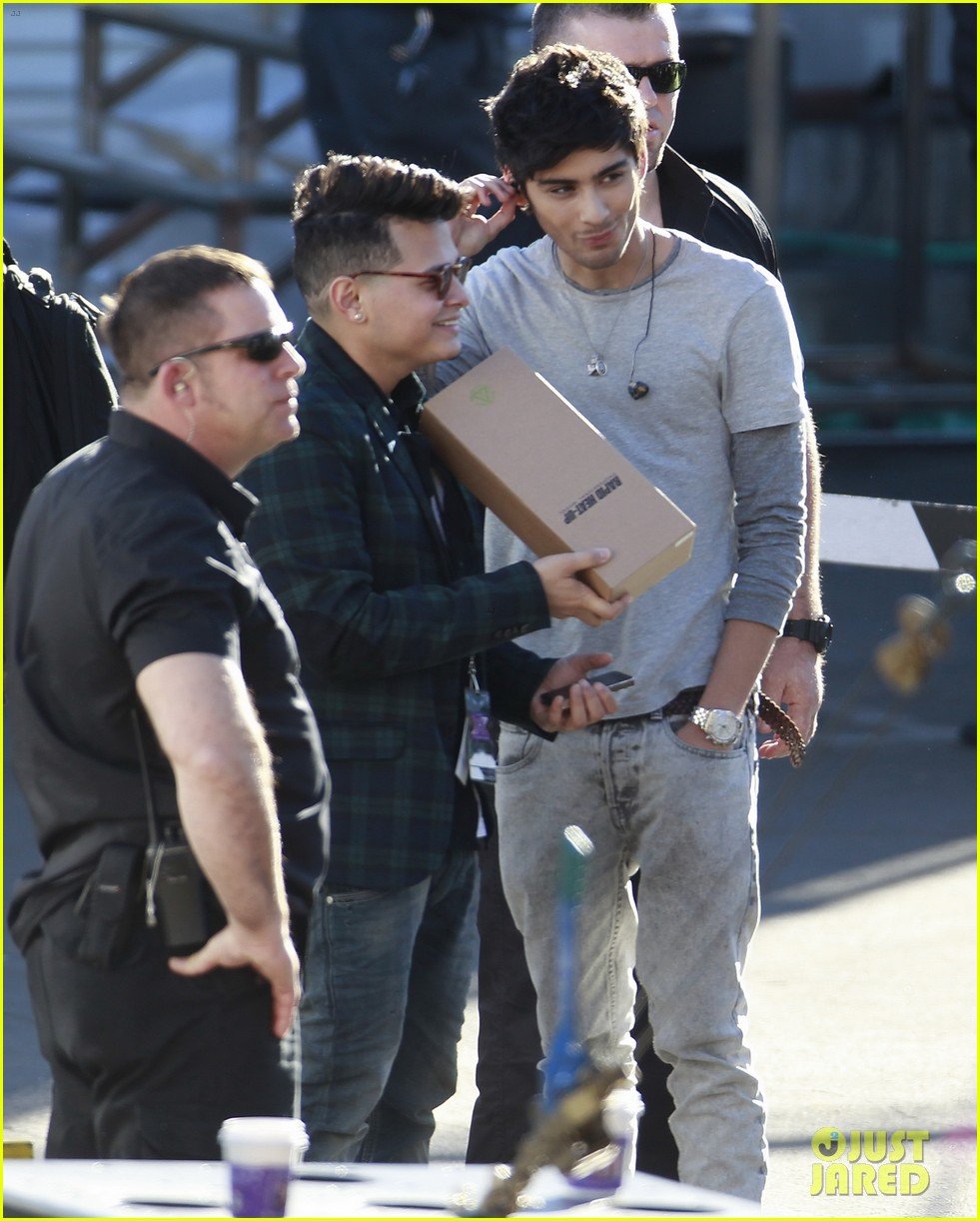 One Direction: Hanging Out Backstage at 'X Factor' | Photo 519403 ...