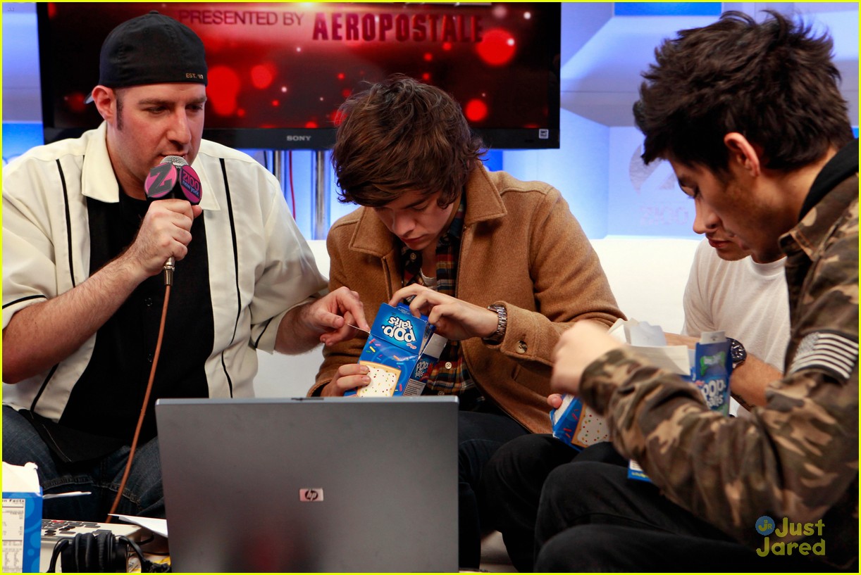 Full Sized Photo of one direction blondie cover 07 | One Direction To ...