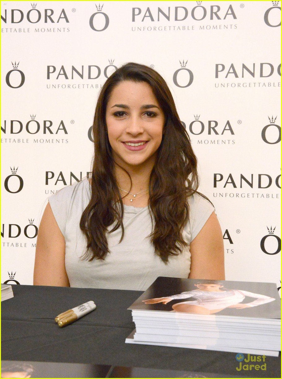 Aly Raisman: Pandora Pretty in Atlanta | Photo 515838 - Photo Gallery ...