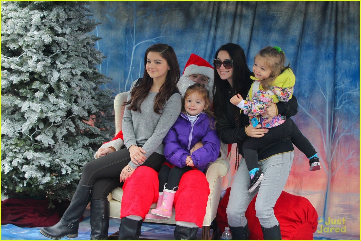 Ariel Winter: Santa Visit in Studio City | Photo 517963 - Photo Gallery ...
