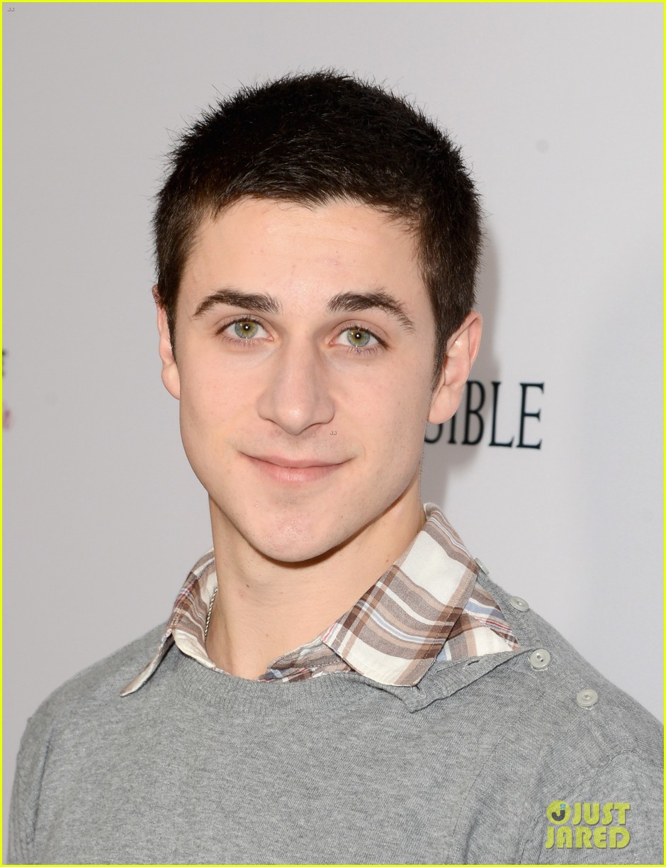 David Henrie: 'The Impossible' Premiere! | Photo 516745 - Photo Gallery ...