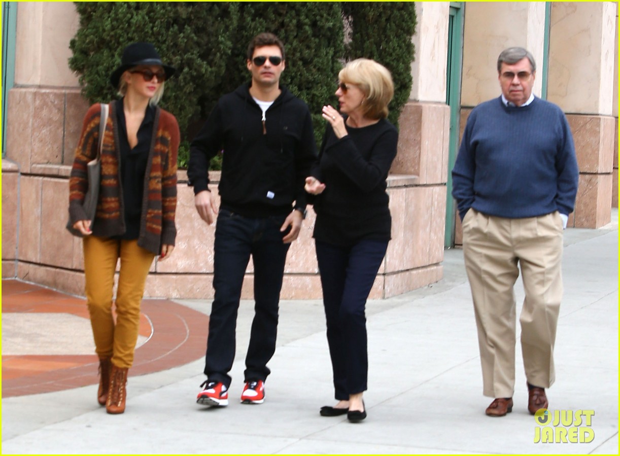 Full Sized Photo of julianne hough ryan seacrest parents 06 | Julianne ...