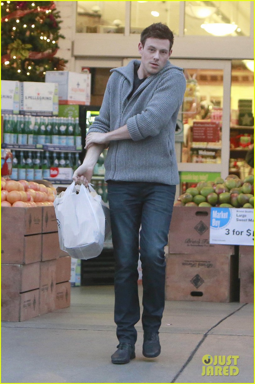 Cory Monteith: Bristol Farms Shopper | Photo 519195 - Photo Gallery ...