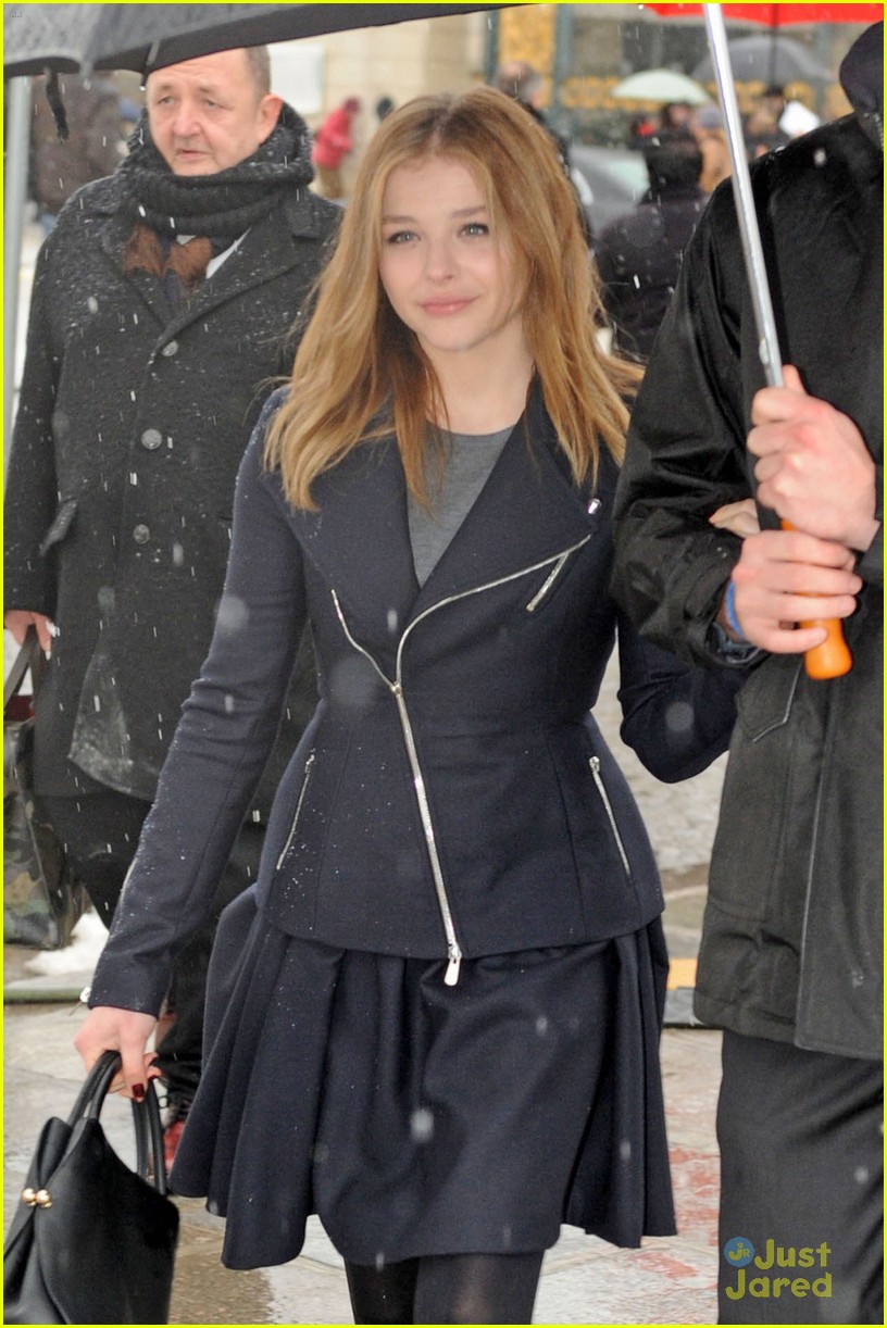 Chloe Moretz: Christian Dior at Paris Fashion Week | Photo 525520 ...