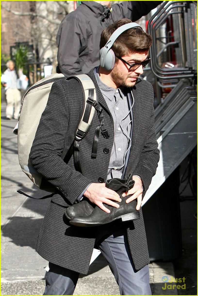 Zac Efron: GQ's #2 Most Stylish Guy | Photo 521134 - Photo Gallery ...