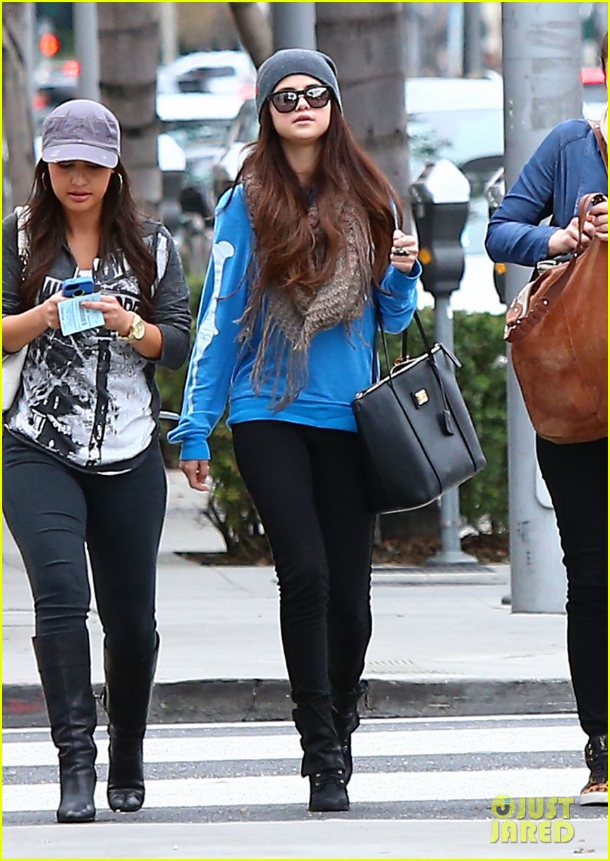 Selena Gomez: Beverly Hills Beauty | Photo 526239 - Photo Gallery ...