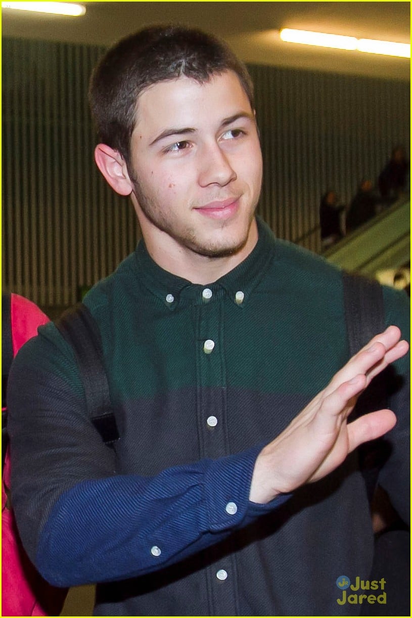 Jonas Brothers Arrive in Mexico! | Photo 525941 - Photo Gallery | Just ...