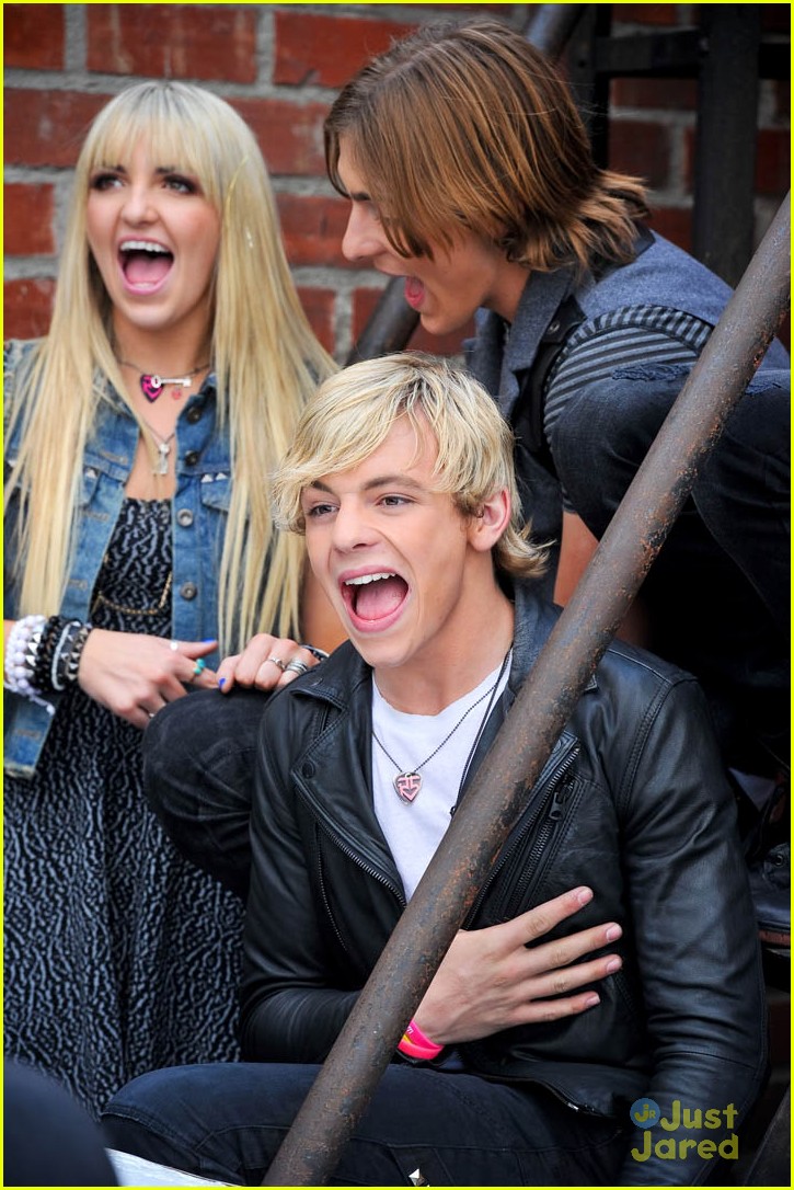 R5 - 'Loud' Video Filming Pics! | Photo 529364 - Photo Gallery | Just ...