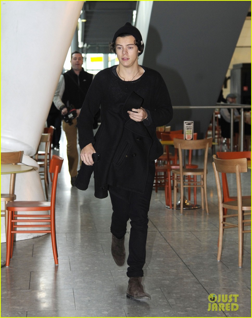 Harry Styles: Back in London! | Photo 527350 - Photo Gallery | Just ...