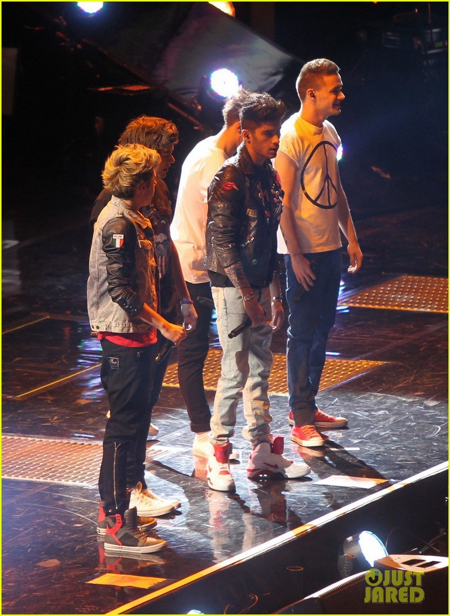 One Direction: O2 Arena Performance! | Photo 540315 - Photo Gallery ...