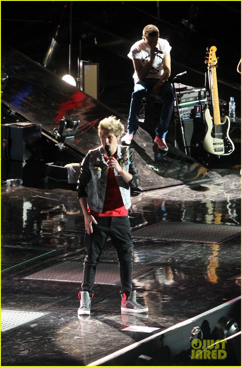 One Direction: O2 Arena Performance! | Photo 540318 - Photo Gallery ...