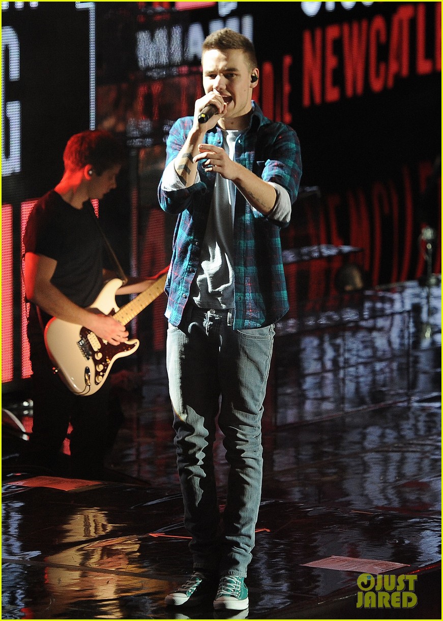 One Direction: O2 Arena Performance! | Photo 540332 - Photo Gallery ...