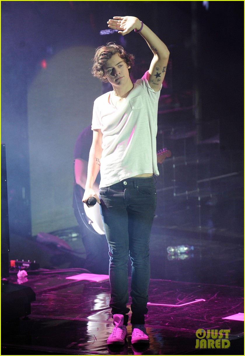 One Direction: O2 Arena Performance! | Photo 540341 - Photo Gallery ...