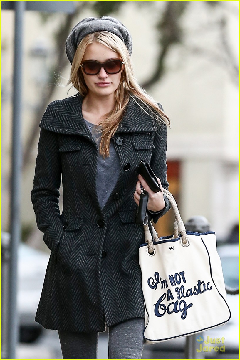 AJ Michalka: Errands Before Friend's Birthday Dinner | Photo 533855 ...