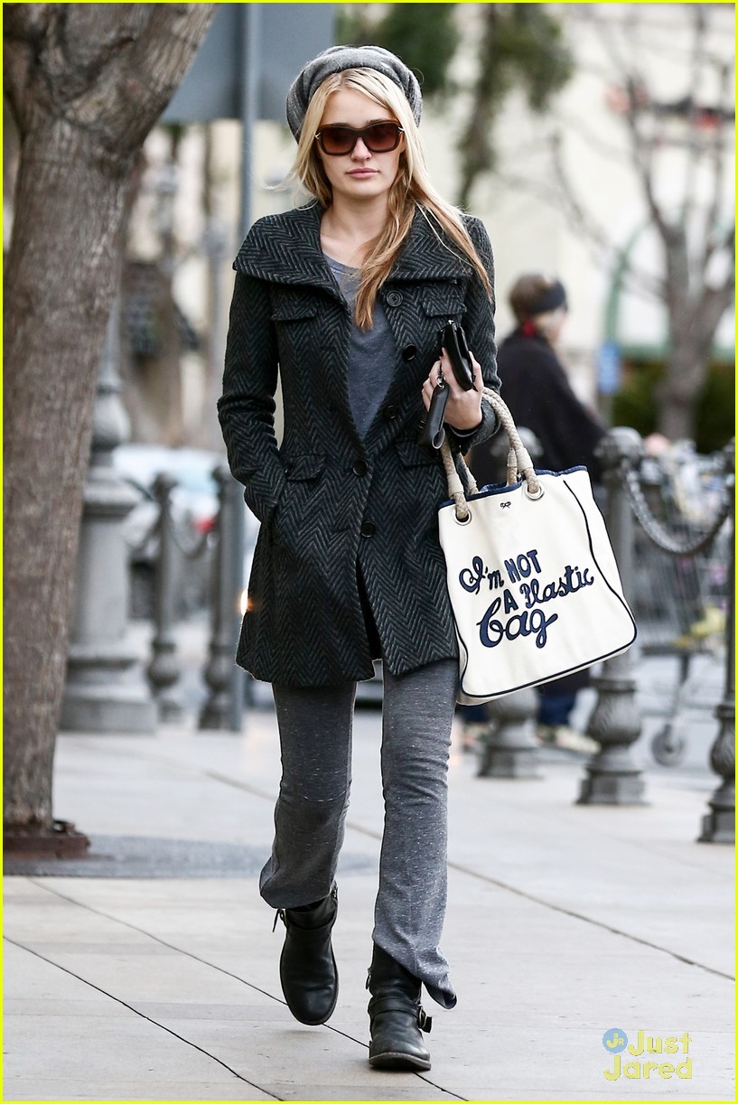 AJ Michalka: Errands Before Friend's Birthday Dinner | Photo 533859 ...