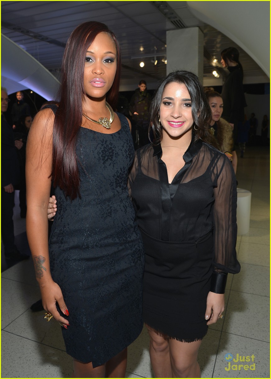 Aly Raisman: Elie Tahari Fashion Show | Photo 536161 - Photo Gallery ...