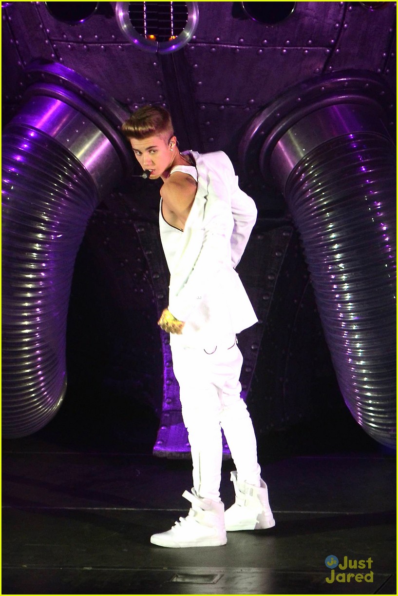 Justin Bieber: Dublin Concert Pics! | Photo 538239 - Photo Gallery ...