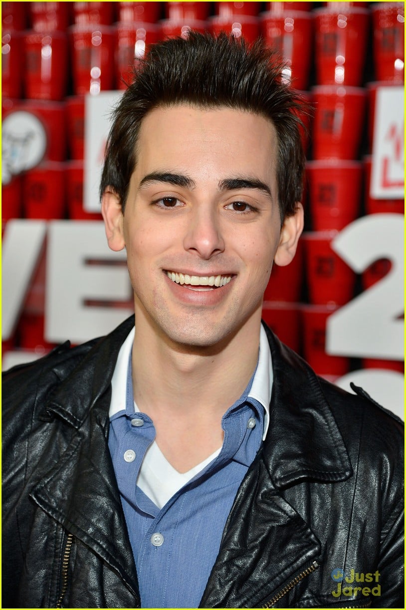 Brett Davern & Jackson Harris: '21 & Over' Premiere | Photo 539950 ...