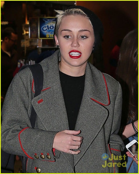 Miley Cyrus: Fashion Week Bound! | Photo 536199 - Photo Gallery | Just ...
