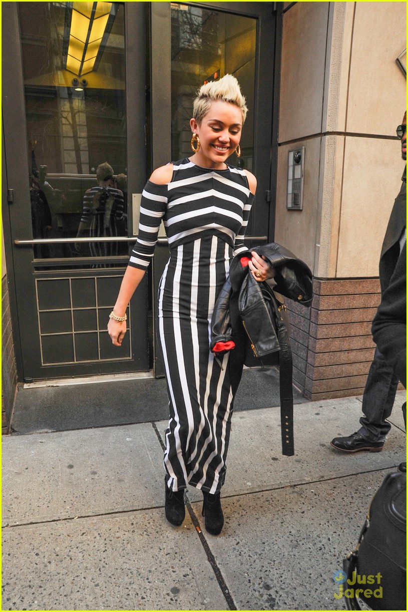 Miley Cyrus: Amazing Music on the Way! | Photo 537162 - Photo Gallery ...
